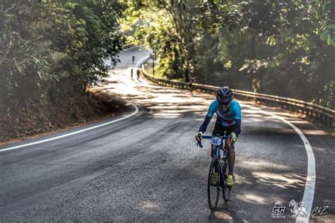 Celebrity Travel Addicts Joel Bruner And Eating Thai Food