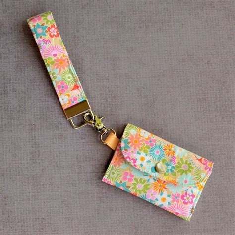 Best 13 Wristlet Key Fob And Card Wallet Free Sewing Pattern Artofit