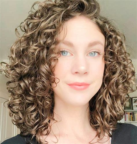 Shoulder Length Curly Haircuts Natural Curls 2c Curly Haircuts Medium