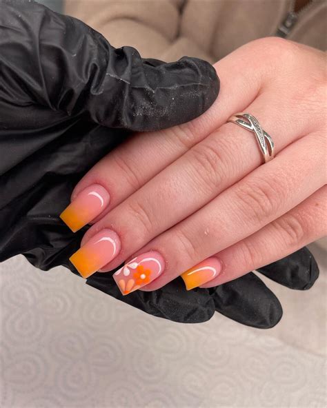 23 Trendy Light Orange Nail Ideas 2025 Drexplains