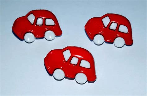 10 X Toy Car Buttons Red And White Or Blue And White 20mm X 12mm Shank On