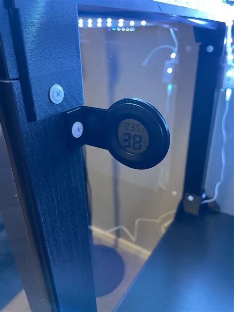Free 3d File Mini Lcd Thermometer And Humidity Meter Bracket 🌡️ ・3d