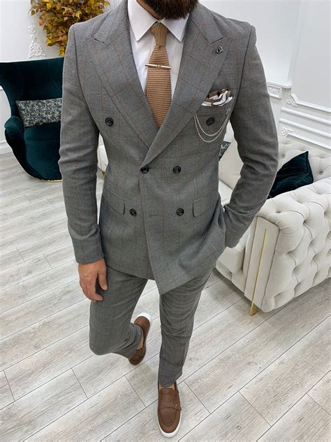 Double Breasted Plaid Gray Suit Hollomen