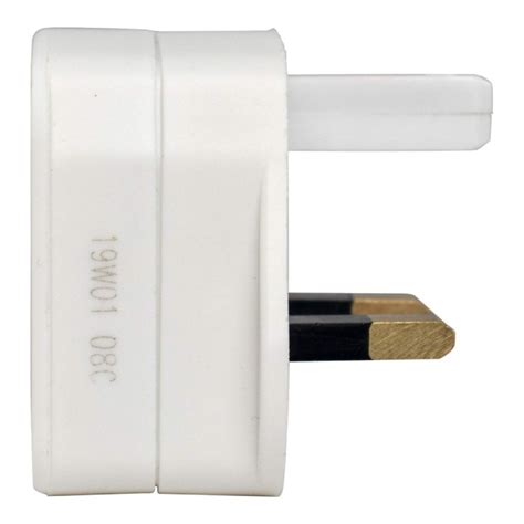 White Shaver Adapter From 2 Pin Plug To 3 Pin 13a Uk Plug For