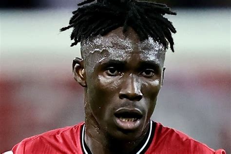 Trois Prétendants En Premier League Pour Odilon Kossounou