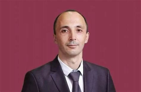 Petic Ce Se întîmplă în Mai E Oribil