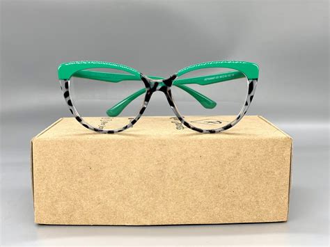 Lool Glasses • Reen Secrets