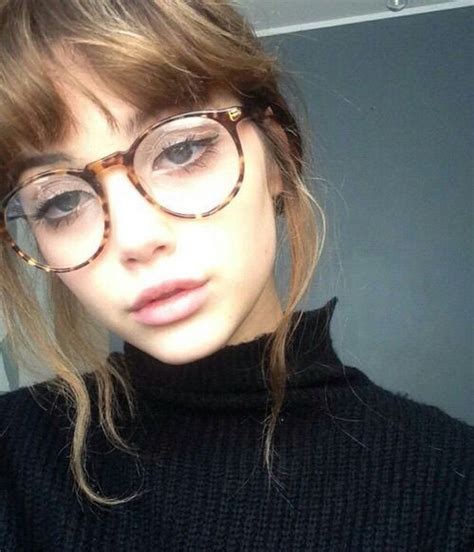 Pin By Sasha Sawyer On Makeup Bangs And Glasses Glasses Hairstyles