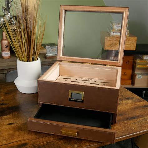 Klaro Belmont Glass Top Cigar Humidor 90 Cigar Capacity