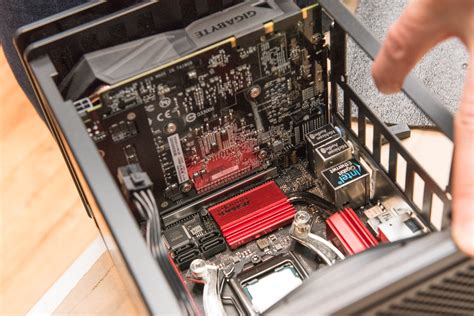 Teeny Tiny Workstation Leonroy