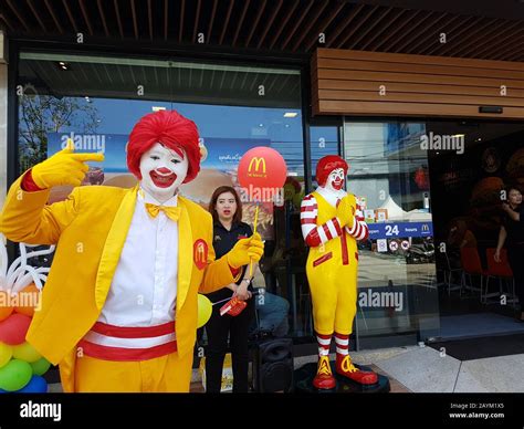 Pattaya Thailand March 16 2017 Mascot Of Ronald Mcdonald Stand In