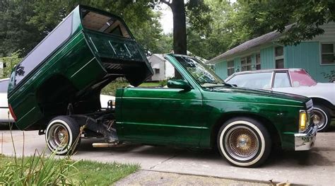 Custom Lowrider Truck With Unique Design Lowrider Chevy S10 Lowered
