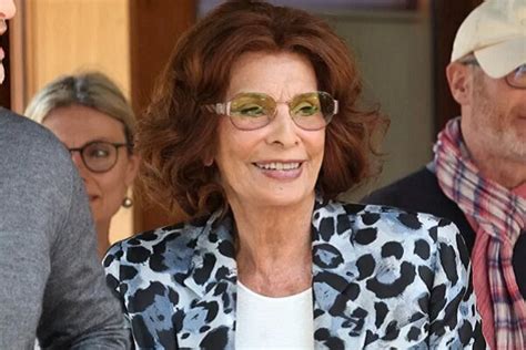 نگاهی به بهترین فیلم‌های سوفیا لورن از همکاری با چاپلین تا دسیکا خبرآنلاین