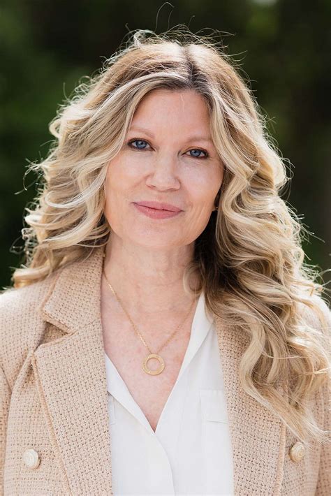 Christi Strmiska Client Service Coordinator The Giles Group