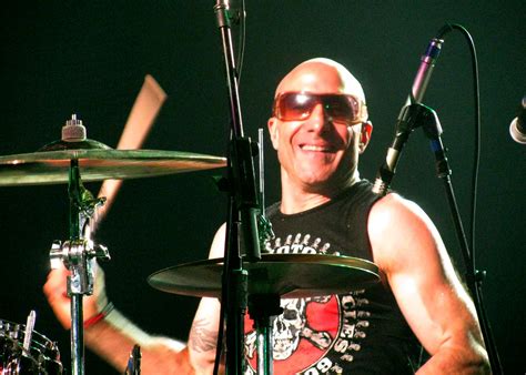 Joe Satriani About Bandcrew Kenny Aronoff