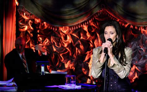 Theatre An Evening With Lynda Carter Urbanbohemian