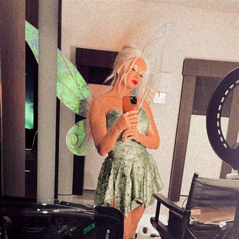 Katy Perrys Craziest And Chicest Style Moments Through The Years Us