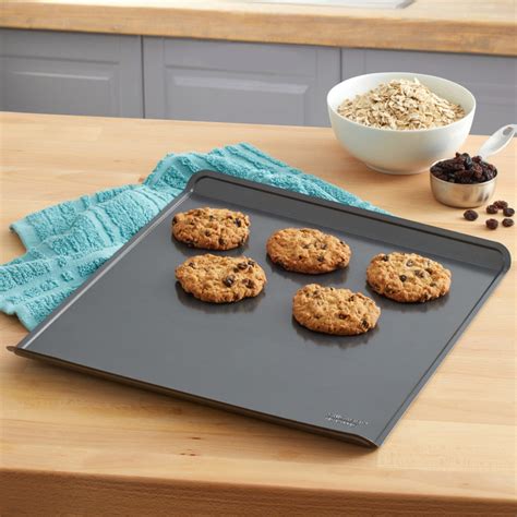 Chicago Metallic Non Stick Cookie Sheet Lifetime Brands Europe