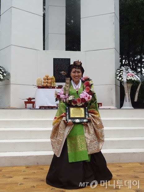 화환 대신 쌀로 사랑 나누는 제2의 김만덕 Weshare