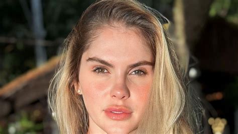 Foto Espera De G Meos B Rbara Evans Posa Nua E Exibe Barrig O De Gravidez Veja As Fotos