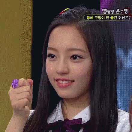 Kara Hand Job  Kara Hand Job K Pop Discover And Share S