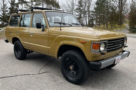1987 Toyota Land Cruiser Hj60 5 Speed For Sale On Bat Auctions Sold