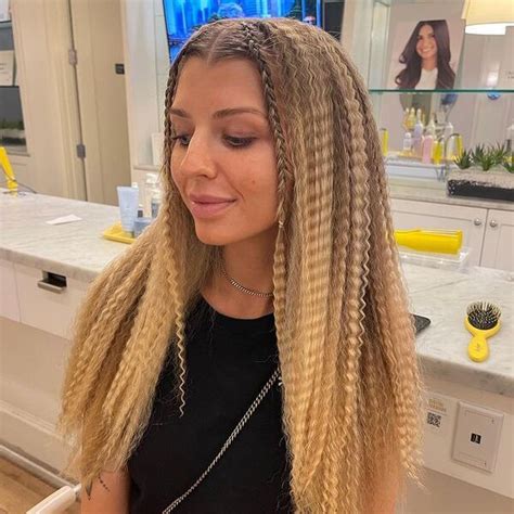 90s Crimped Hair