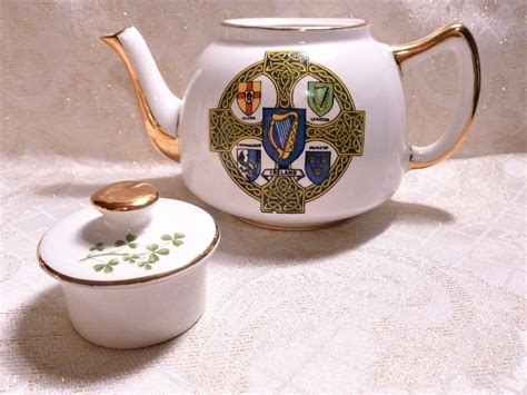 Arklow Pottery Irish Teapot Made Expecially For Historic Families