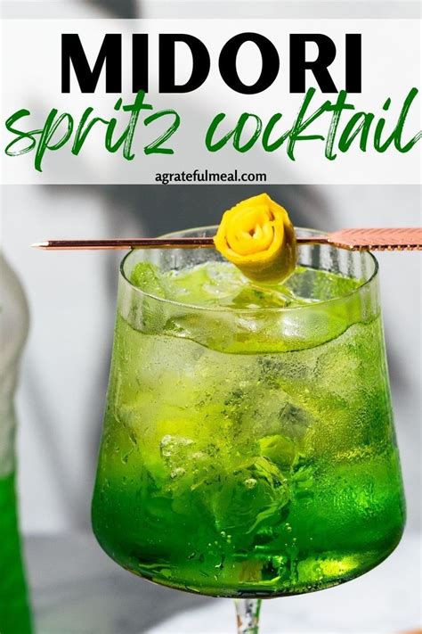 Easy Midori Spritz Cocktail Recipe Cocktails Midori Drinks Green