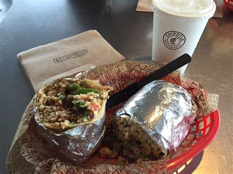 8 Best Chipotle Secret Menu Items To Try Right Now