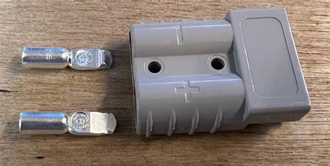 Anderson Style Plug With Contacts To Suit 8g Cabling Dnc System