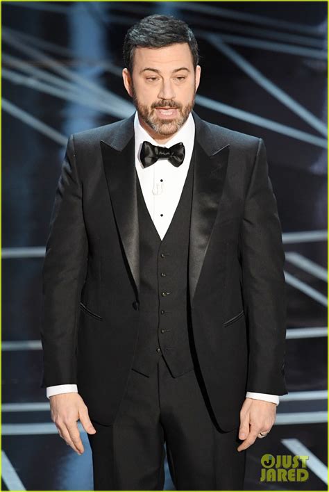 Jimmy Kimmel Pokes Fun At Matt Damon In Oscars 2017 Opening Monologue