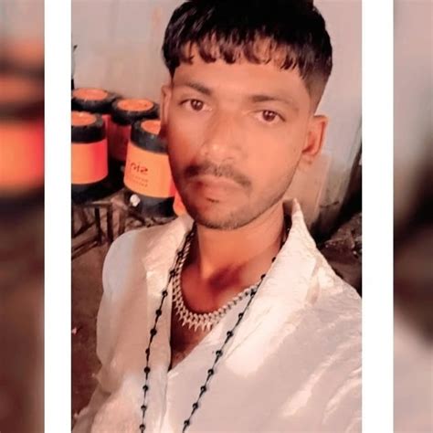 Sekhsadik Sadik Sheiksadikhuseen • Threads Say More