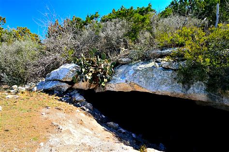 Back Roads Naturekickapoo Caverns State Park