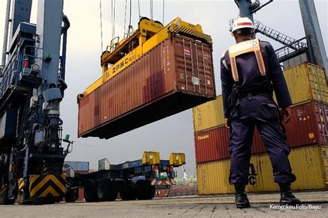 5 Fakta Keluarga Hamid Djojonegoro Bos Orang Tua Group