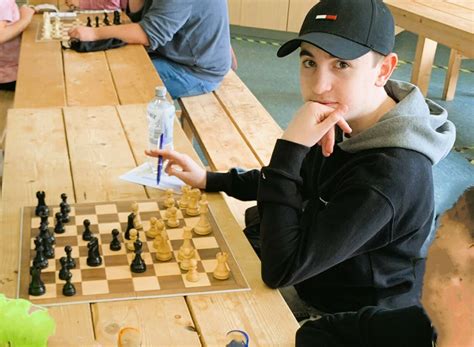 Schwarze Dame Osterfeld 1988 Rouven Brans Wurde Jugendblitzbezirksmeister Emscher Lippe 2024