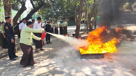မြောက်ဥက္ကလာပမြို့နယ် မီးသတ်ဦးစီးဌာနမှ မီးဘေးလုံခြုံရေးအတွက် လက်တ
