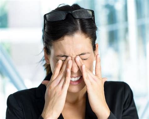 ¿por Qué A Veces Vemos Destellos De Luz O “estrellitas”