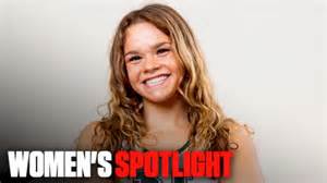 Emma Heslin Cant Stop Smiling About Her Wrestling Experience