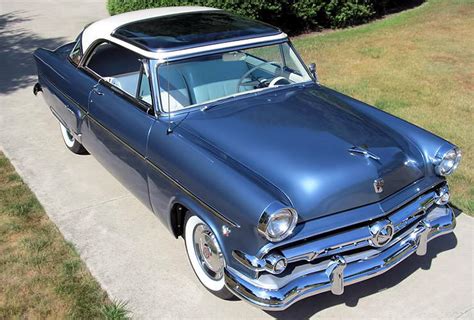 Car With A Sky View 1954 Ford Crestline Skyliner Throttlextreme