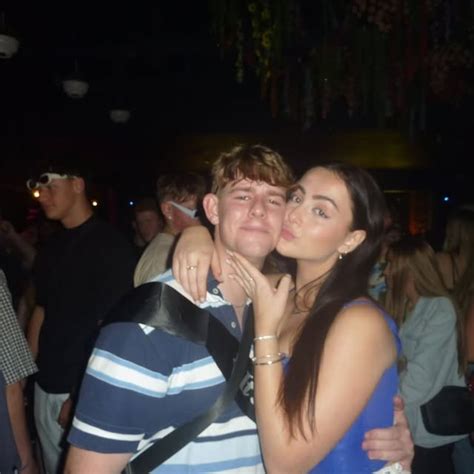 Brodes Broden Ex • Threads Say More