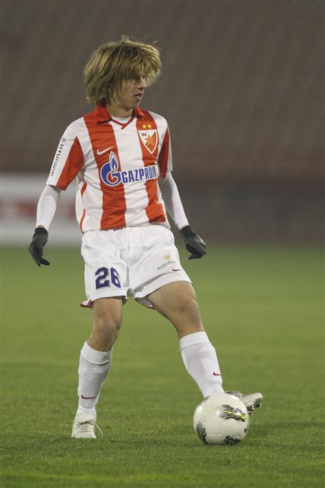 ZvezdaŠi Ne Mogu Da Ga Zaborave Doživeo Propast U Karijeri Ima 28 Godina I Neprepoznatljiv Je