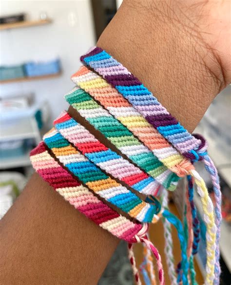 Custom Candy Stripe Friendship Bracelets Colourful Woven String