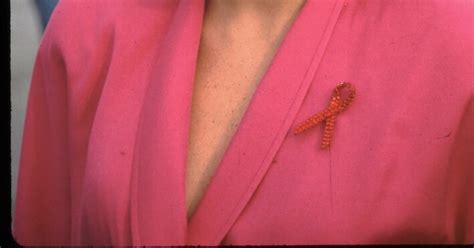 Leanza Cornett Žmonėslt