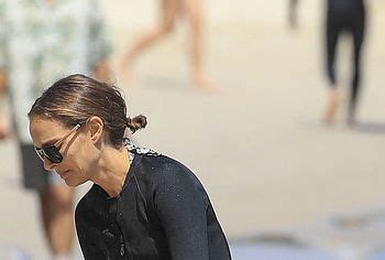 Natalie Portman Paparazzi Sexy Bikini Beach Photos PlayCelebs Net