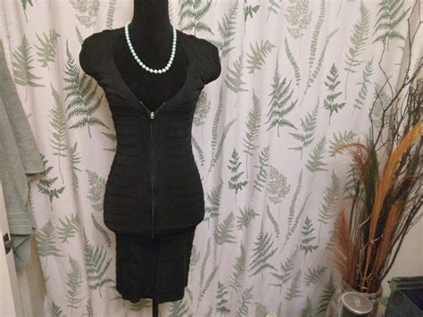 Vintage Early 2000s Sexy Black Pinup Zip Up Bodycon 4 Gem