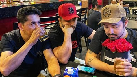 Fernando Murilo E Fabrício Ironizam Exclusão De Live De Suas Namoradas