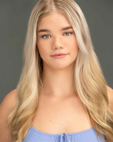 Kadence Kendall Roach Biography Age Height Boyfriend Mrdustbin
