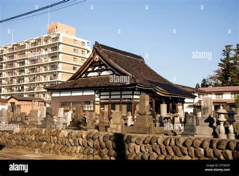 Joetsu Japan 1st November 2023 Little Cementery And Temple In Streets Of Joetsu City In