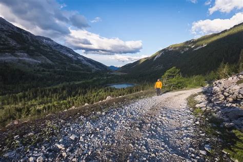 How To Hike Crowsnest Ridge In The Crowsnest Pass